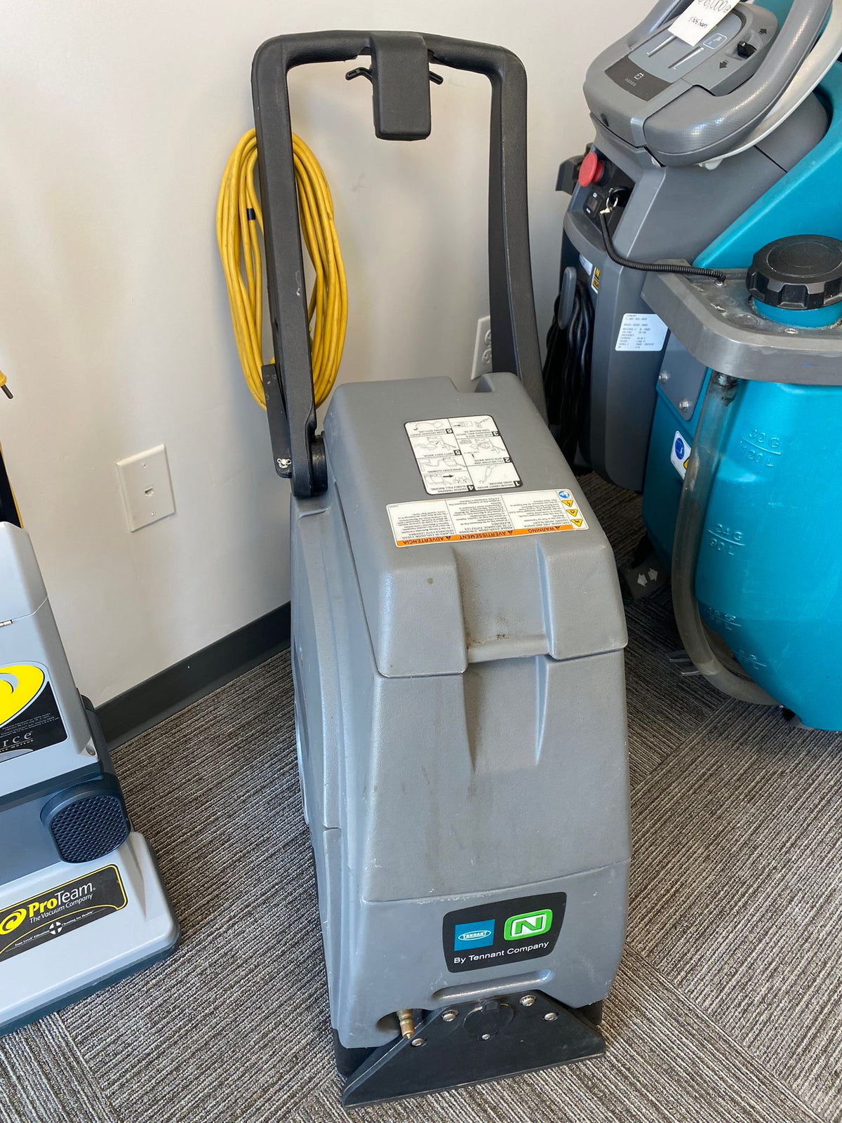 Tennant Compact Deep Cleaning Carpet Extractor EX-SC-412 (Used) — Ecobrite